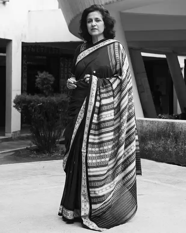 Susan Thomas: “Fashion Has Always Fomented A Possession Craze.”