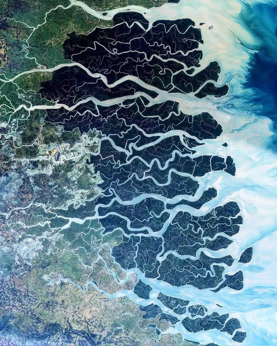 The Overview Effect With Benjamin Grant